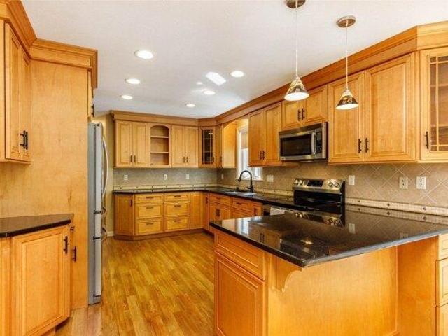 house with 3 bedroom, Leominster MA DS103807418