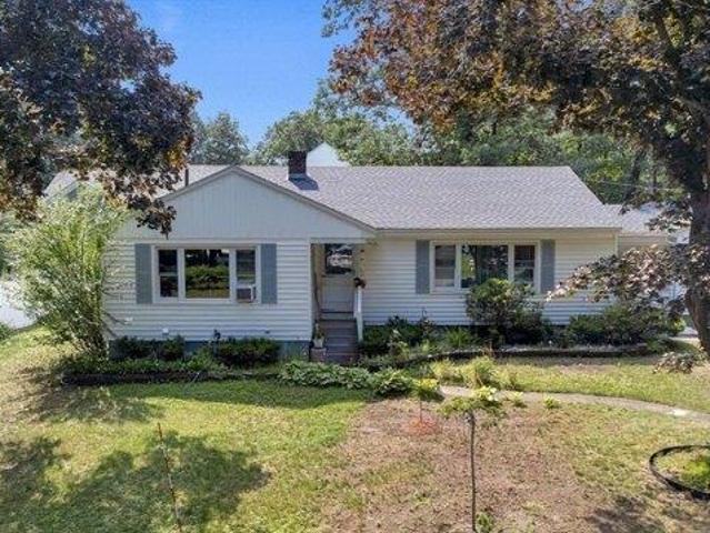house with 3 bedroom, Leominster MA ES104834535
