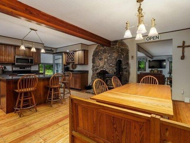 house with 3 bedroom, Leominster MA ES104849225