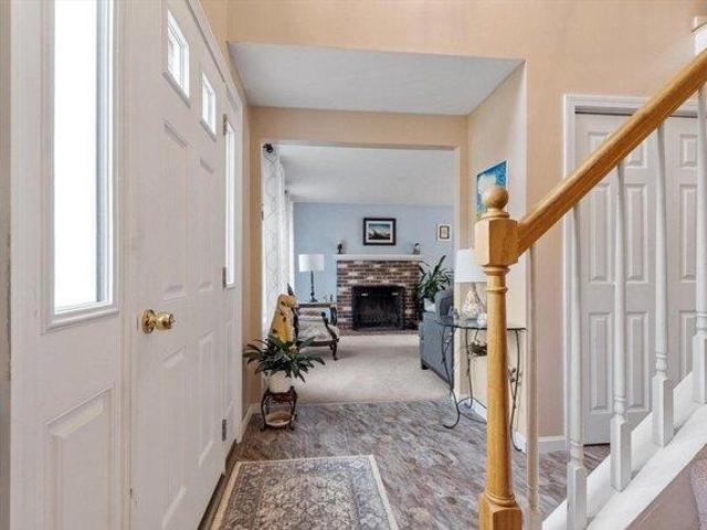 house with 3 bedroom, Leominster MA ES105189976