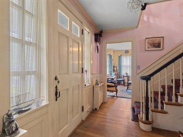 house with 3 bedroom, Leominster MA ES105191663