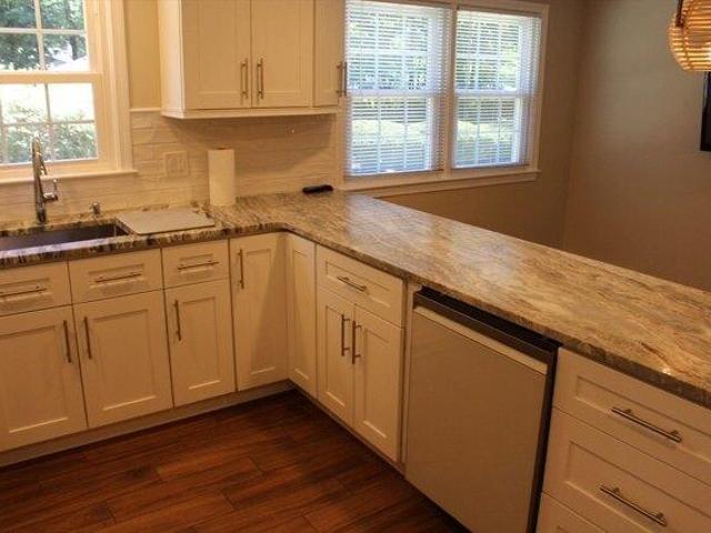 house with 3 bedroom, Leominster MA ES105193120