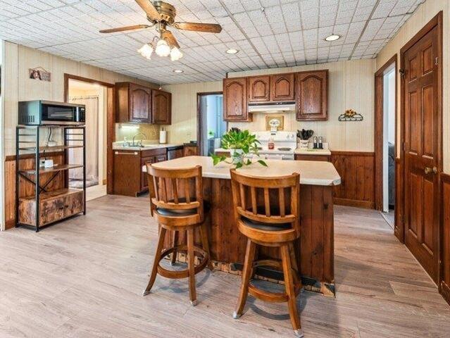 house with 3 bedroom, Leominster MA ES105193135