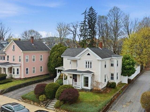 house with 3 bedroom, Leominster MA ES102860566