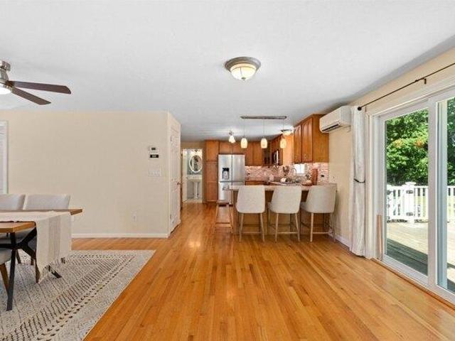 house with 3 bedroom, Leominster MA ES103888761