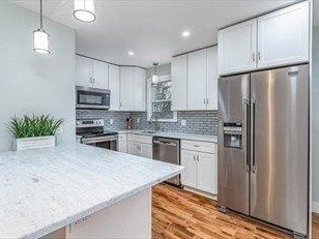 house with 3 bedroom, Leominster MA ES103930004