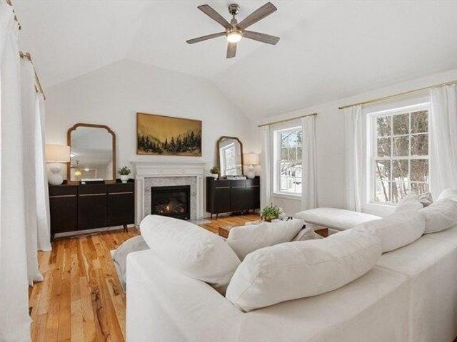 house with 3 bedroom, Leominster MA ES103969310