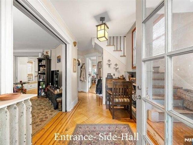 house with 3 bedroom, Leonia NJ ES105173529