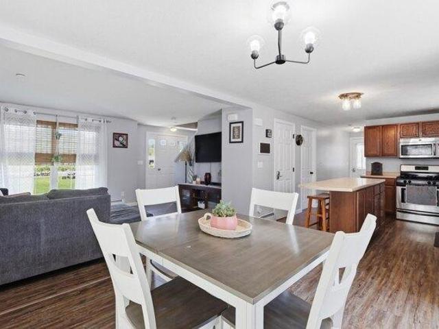 house with 3 bedroom, Lebanon ME DS102778116