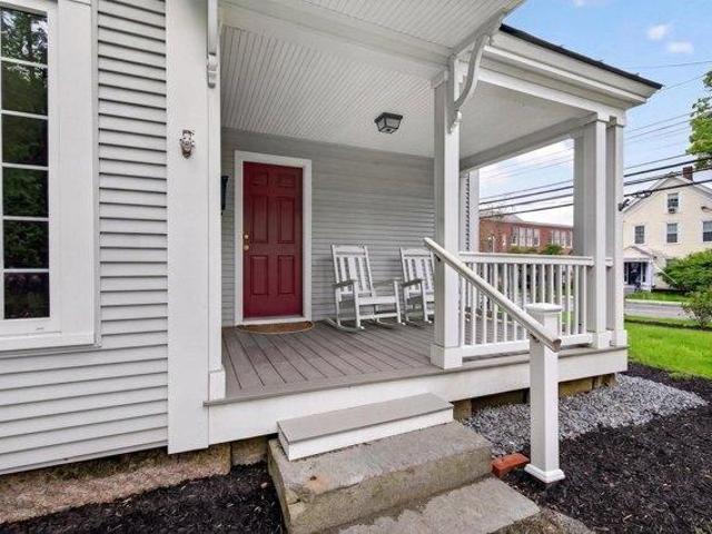 house with 3 bedroom, Lebanon NH DS104076174