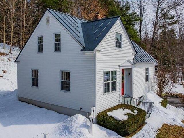 house with 3 bedroom, Lebanon NH DS102447974
