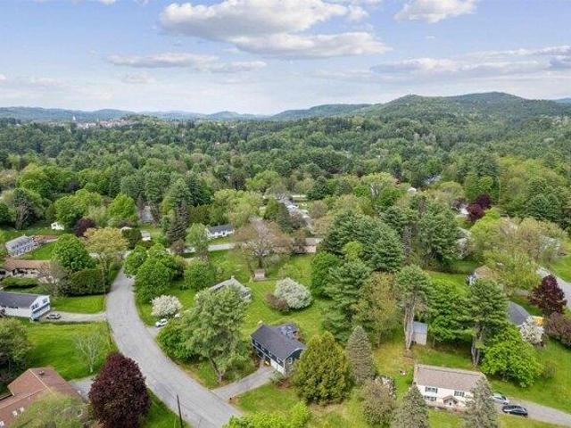 house with 3 bedroom, Lebanon NH ES104008784