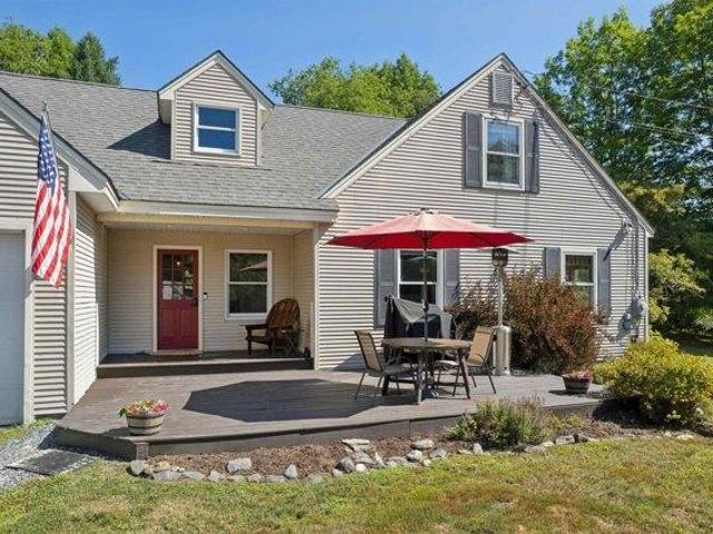 house with 3 bedroom, Lebanon NH ES104922137