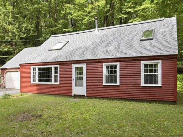 house with 3 bedroom, Lebanon NH ES104946984
