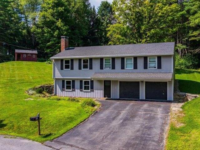 house with 3 bedroom, Lebanon NH ES105095448