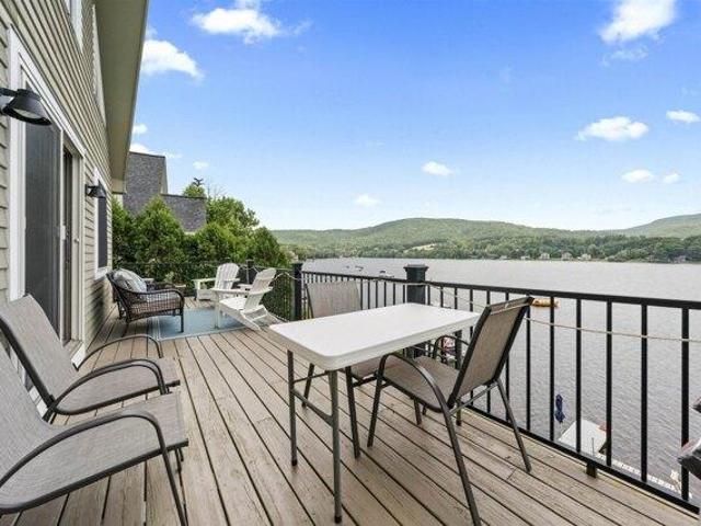 house with 3 bedroom, Lebanon NH ES105116753