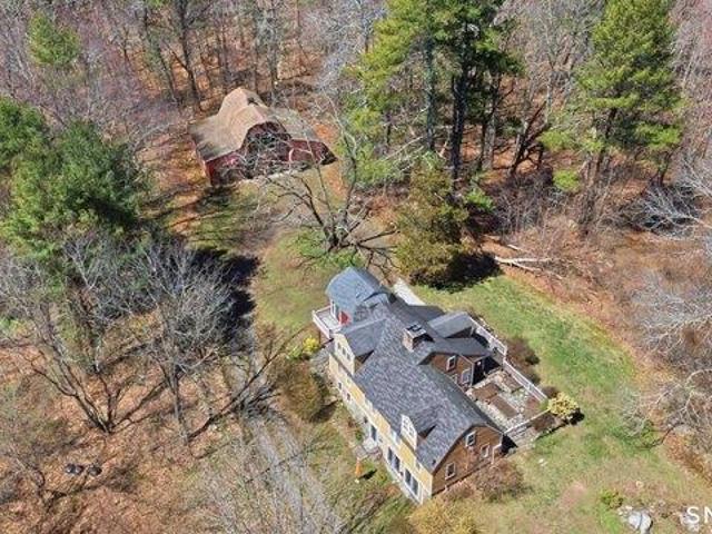 house with 3 bedroom, Ledyard CT DLS102313622