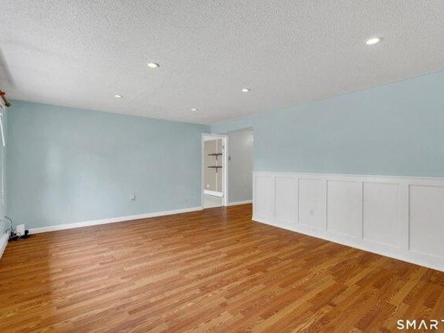 house with 3 bedroom, Ledyard CT ES104236998