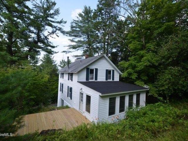 house with 3 bedroom, Lee MA DS101899350