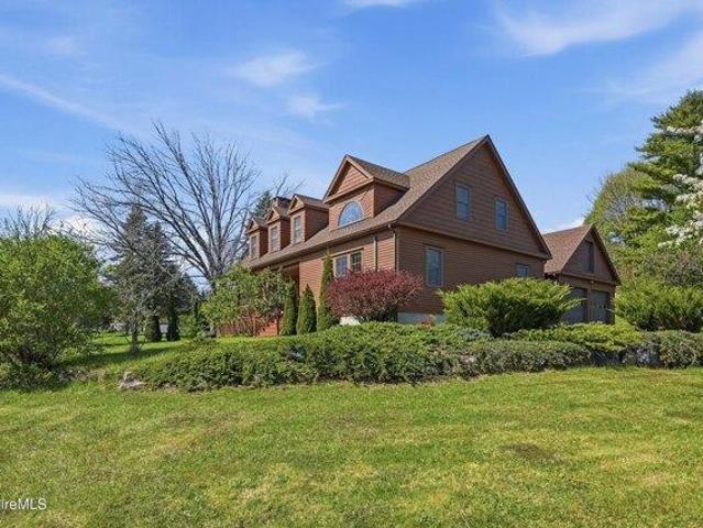 house with 3 bedroom, Lee MA DS102445257