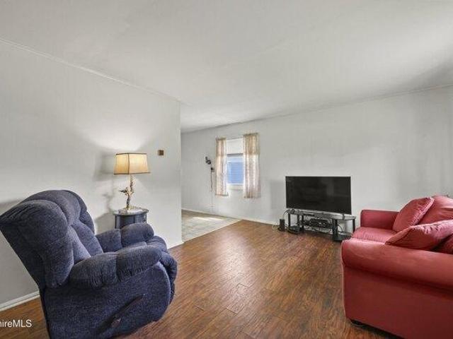 house with 3 bedroom, Lee MA DS104116986
