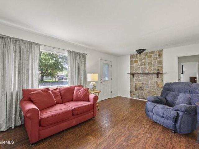house with 3 bedroom, Lee MA DS104188161