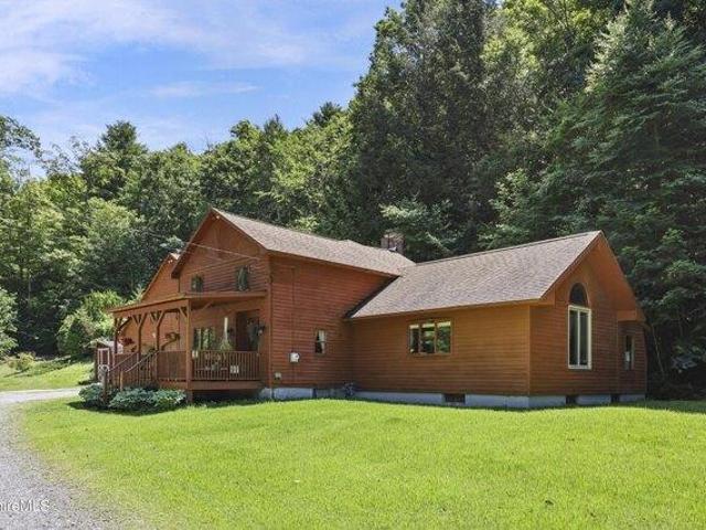 house with 3 bedroom, Lee MA DS104237591