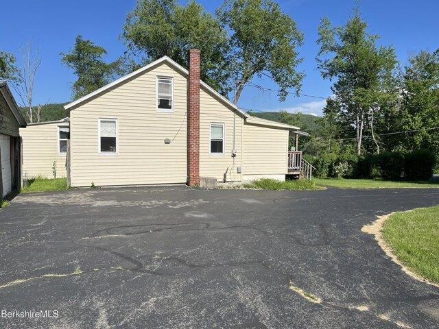 house with 3 bedroom, Lee MA ES105106199