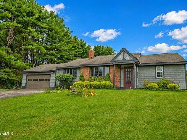 house with 3 bedroom, Lee MA ES105113318