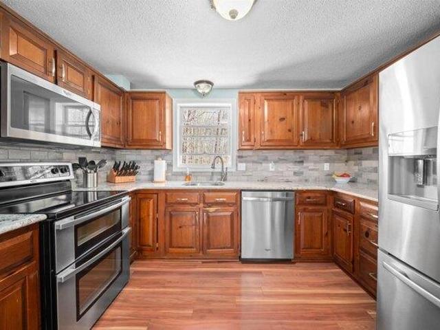 house with 3 bedroom, Lee NH DLS102728930