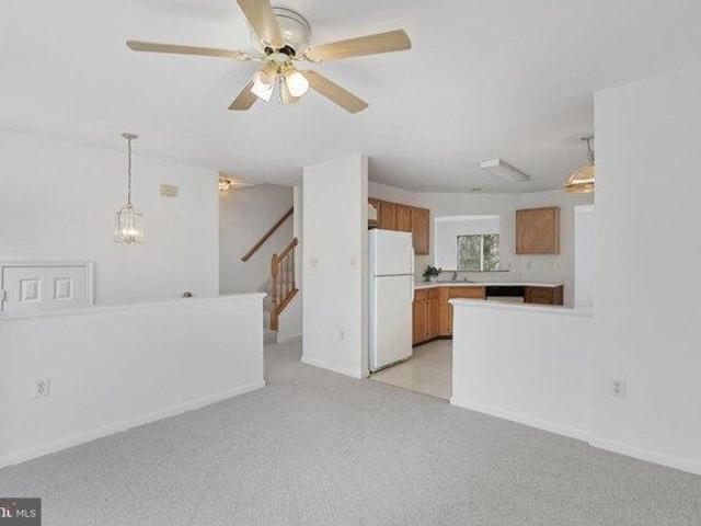 house with 3 bedroom, Leesburg VA ES104901260