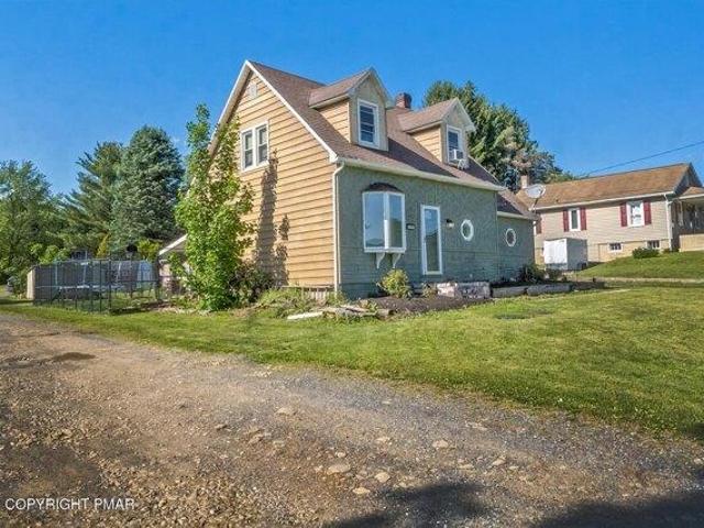 house with 3 bedroom, Lehighton PA ES104901805