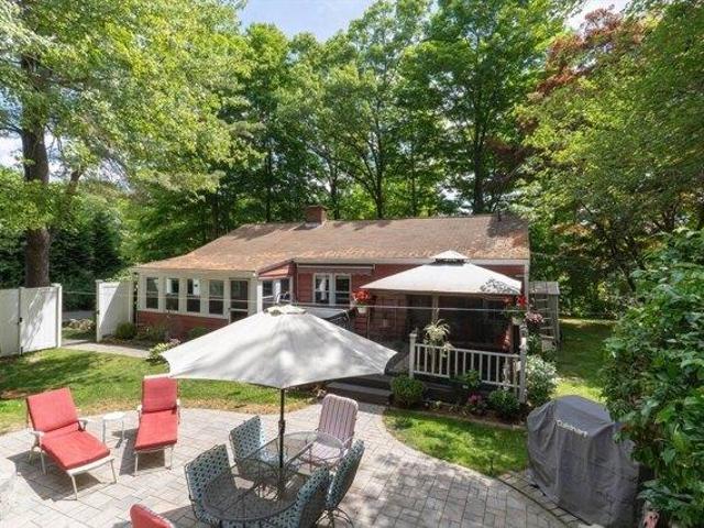 house with 3 bedroom, Leicester MA ES103440908