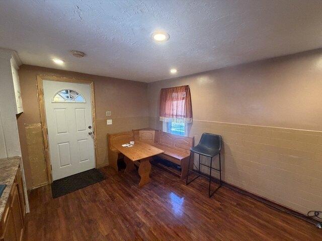 house with 3 bedroom, Leicester MA ES103159659