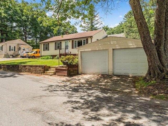 house with 3 bedroom, Leicester MA ES104850281