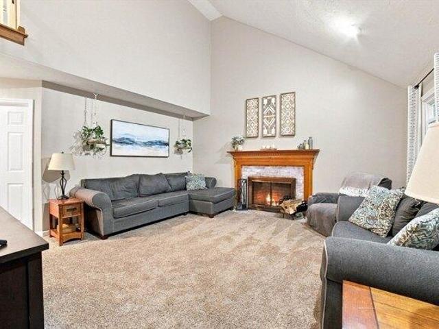 house with 3 bedroom, Leicester MA ES105041443