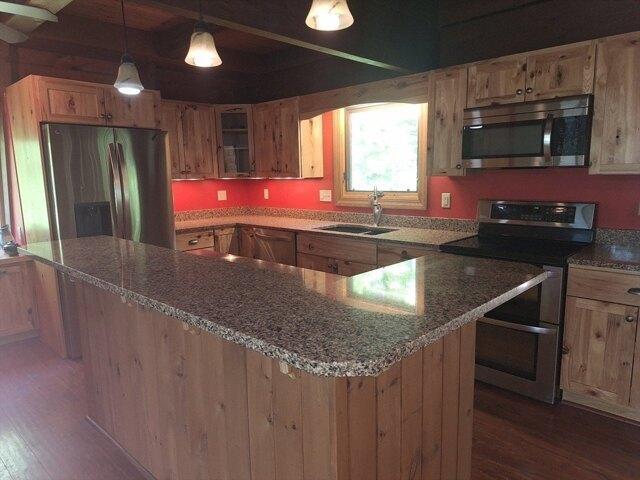 house with 3 bedroom, Leverett MA ES104994761