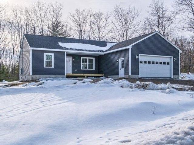 house with 3 bedroom, Lewiston ME DLS101661565
