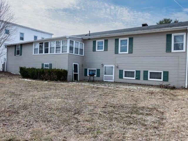 house with 3 bedroom, Lewiston ME DLS102254888