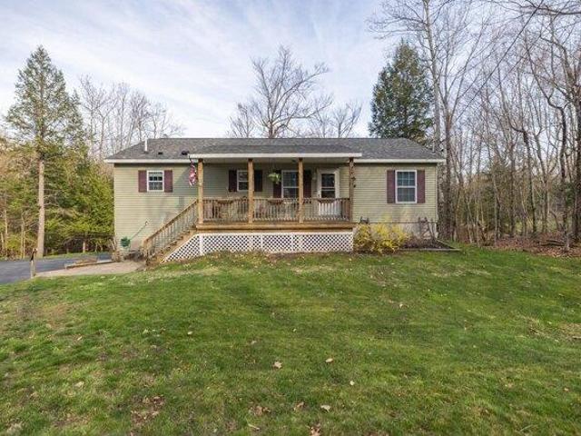 house with 3 bedroom, Lewiston ME DS102635072