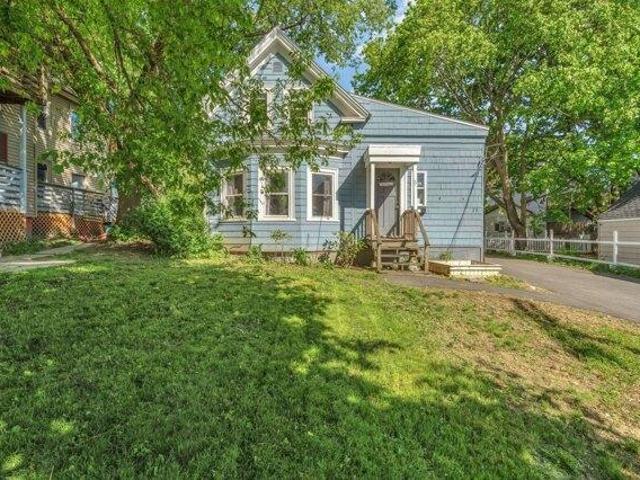 house with 3 bedroom, Lewiston ME DS103162368