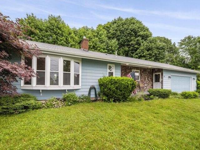 house with 3 bedroom, Lewiston ME ES103849020