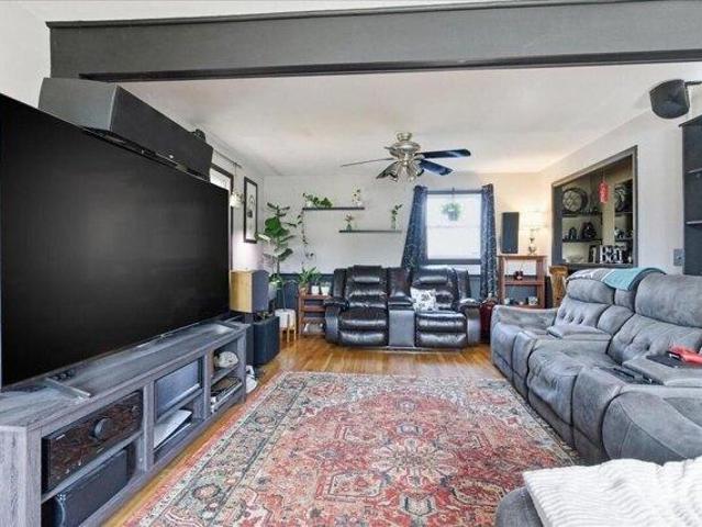 house with 3 bedroom, Lewiston ME ES103885918