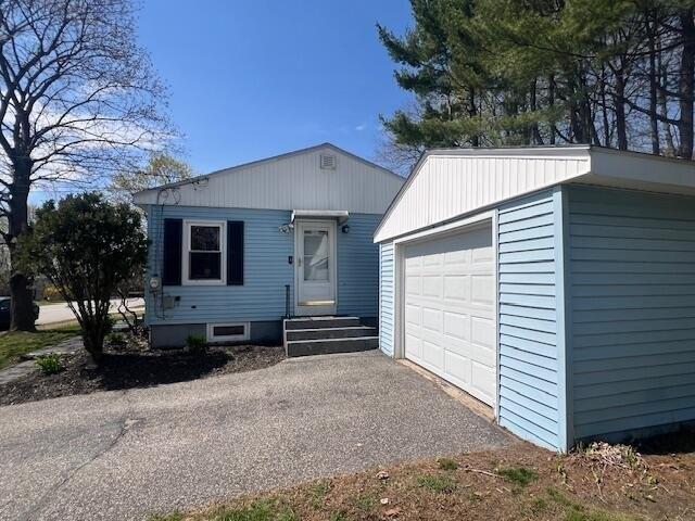 house with 3 bedroom, Lewiston ME ES104351610