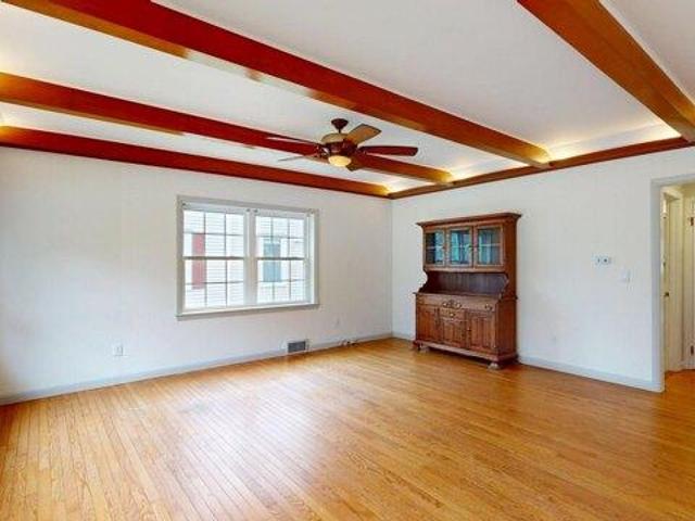 house with 3 bedroom, Lewiston ME ES104849124
