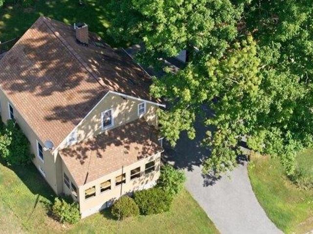 house with 3 bedroom, Lewiston ME ES105143407
