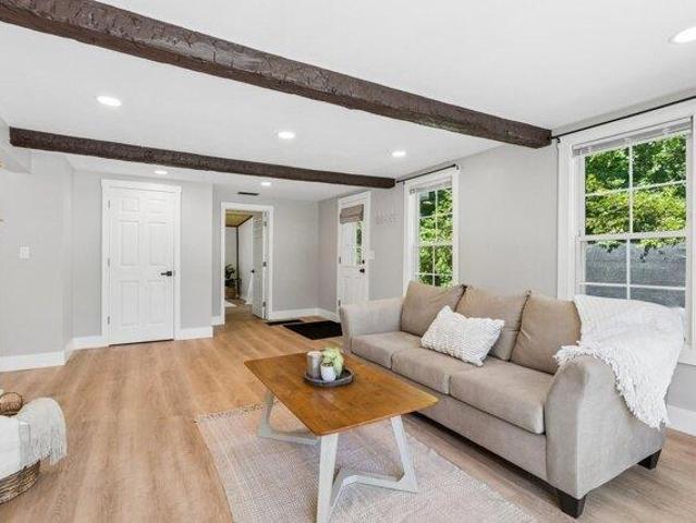 house with 3 bedroom, Lewiston ME ES105126174