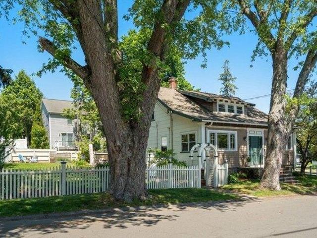 house with 3 bedroom, Lexington MA ES103431440