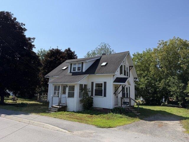 house with 3 bedroom, Lincoln ME ES105202272