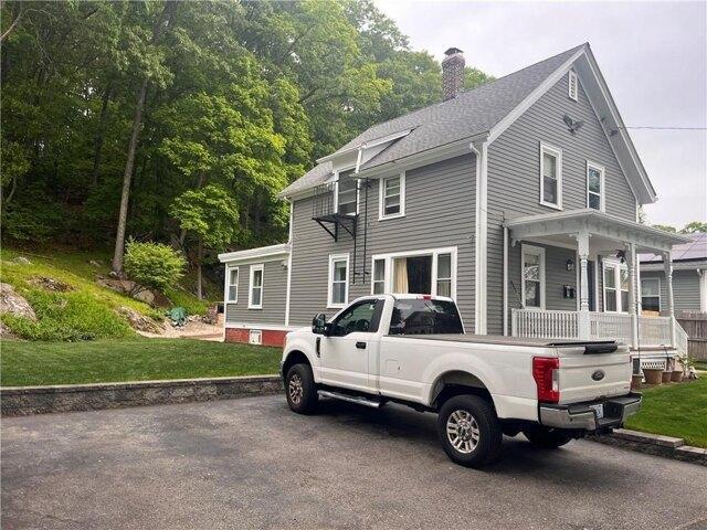 house with 3 bedroom, Lincoln RI DS103853130